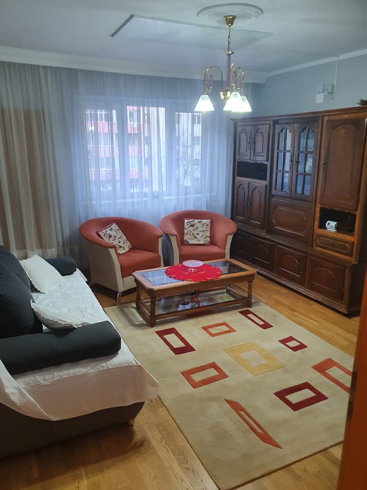 ÎNchiriez Apartament 3 Camere îN Băile Herculane - Băile Herculane