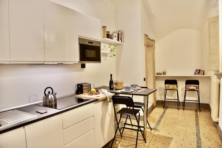 Borgonuovo16 - Apt. B - Bolonia