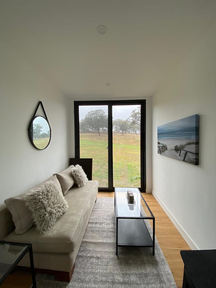 Microhome Under The Pines (Unique Modern Design) - Kilmore