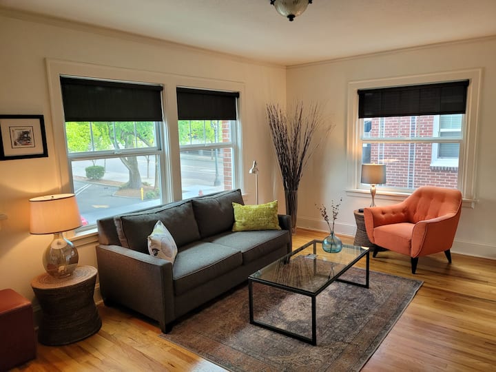Great Location, Walk To Everything! 10 Min To Dt! - Portland, OR