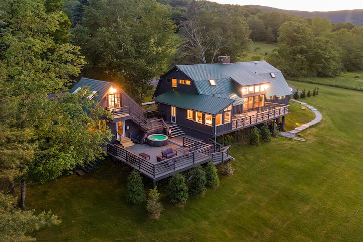 Catskills Cabin Mountain Views, Pond, & Fireplace - Estado de Nueva York