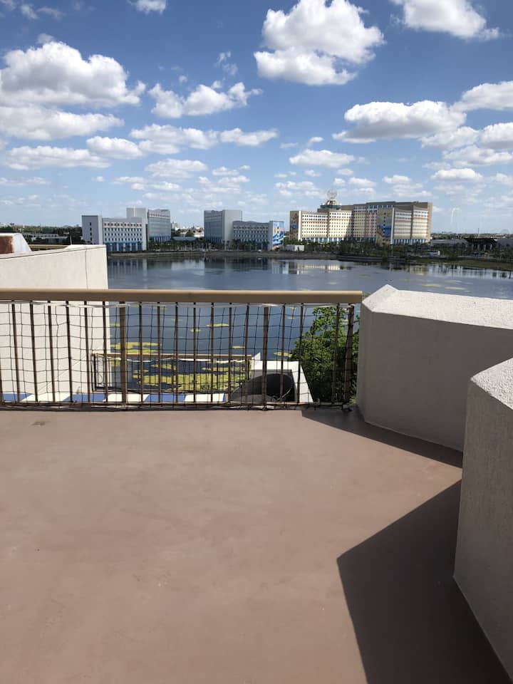 Near Universal-studio-1 Queen-terrace W/water View - Orlando
