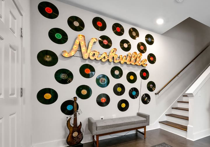 Urban Escape W/ Gym: Near Airport & Downtown Nash! - Nashville, TN