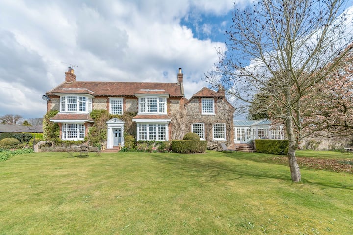 Magnificent Country House Near Goodwood - South Downs