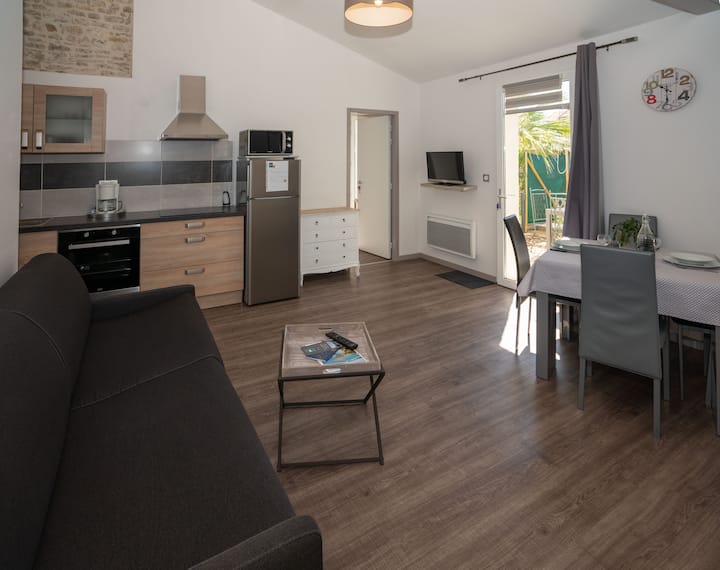 De 2 à 4 Pers : Studio+chambre, 2 Salles De Douche - Île d'Oléron