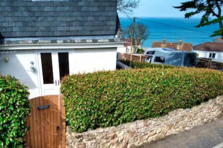 2 Bedroom Apartment With Sea Views - Carbis Bay