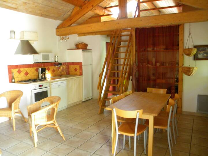 Gîtes Avec Piscine - Barjac