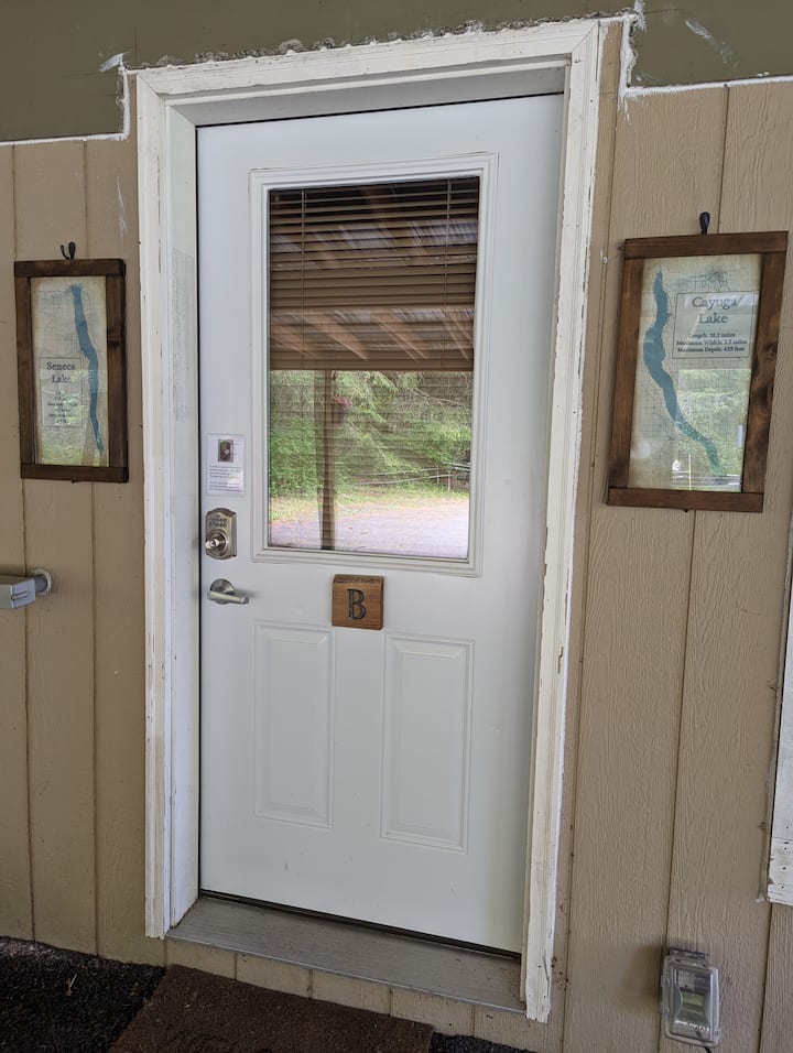 The Old Volks Home, The Lakes Apartment (Unit B)! - The Old Mill, Ithaca