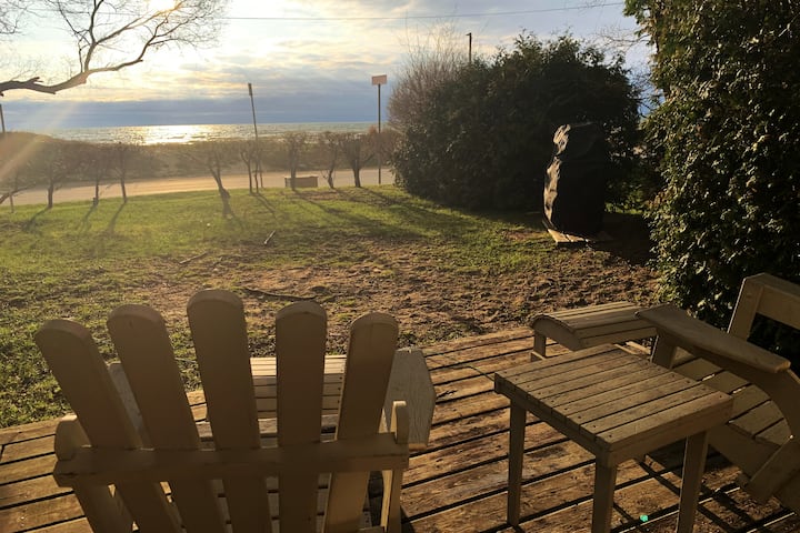 Chippewa Trail Lakeside Cottage - Sauble Beach