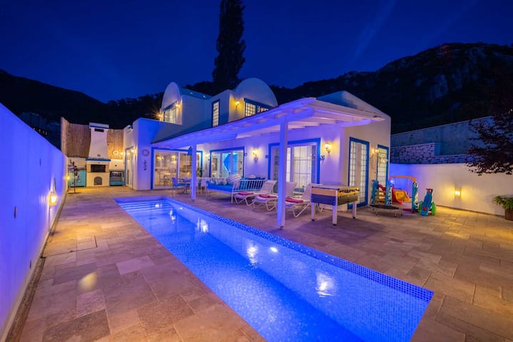 ÖZel Mimari Korunaklı Villa - İslamlar