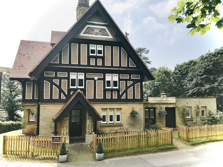 A Beautifully Renovated 5 Bedroom House With Outdoor Space And Private Garden - Tonbridge
