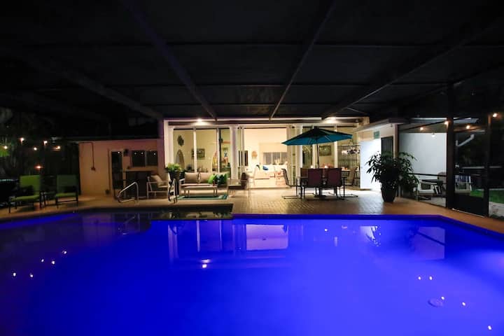 The Leonie! Luxury Home (Woodlands Country Club) - Tamarac, FL