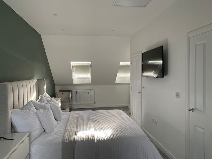 Modern 3 Bedroom House Ideal For Cheltenham Races - Stroud, UK