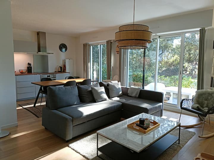 Rez-de-jardin Avec Terrasse, Face Pinède Privée. - La Baule-Escoublac