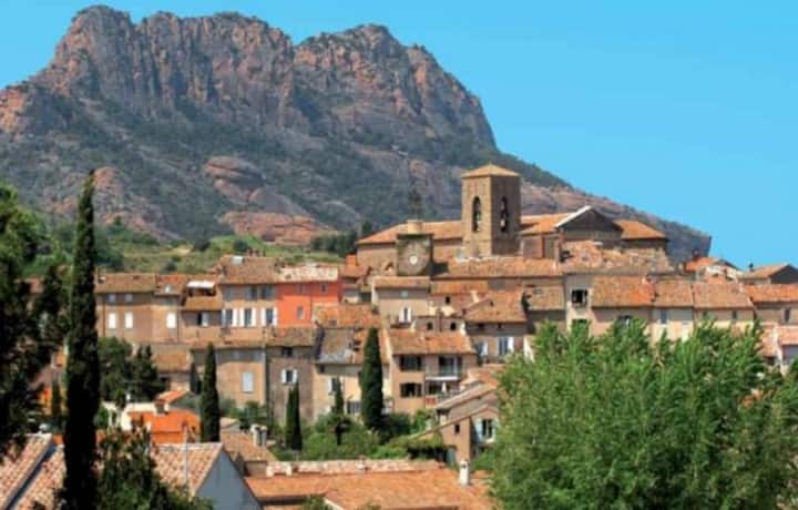 Jolie Studio A Proximité Des Commerces - Roquebrune-sur-Argens