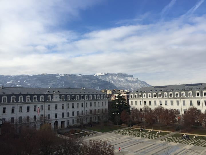 Superbe Duplex Avec 4 Chambres - Grenoble