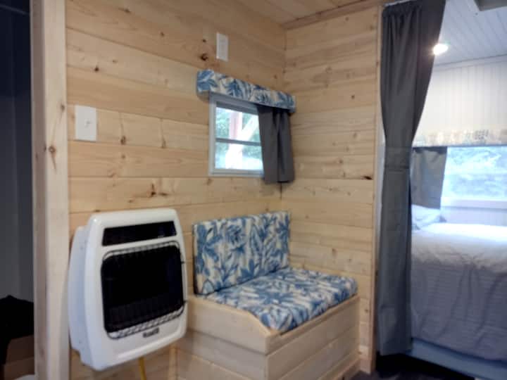 Secluded Camper On 5 Private Acres W/ Hot Shower - Alaska