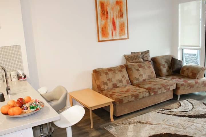 Enjoy Your Stay At A Cozy One Bedroom Apartment! - Ontario