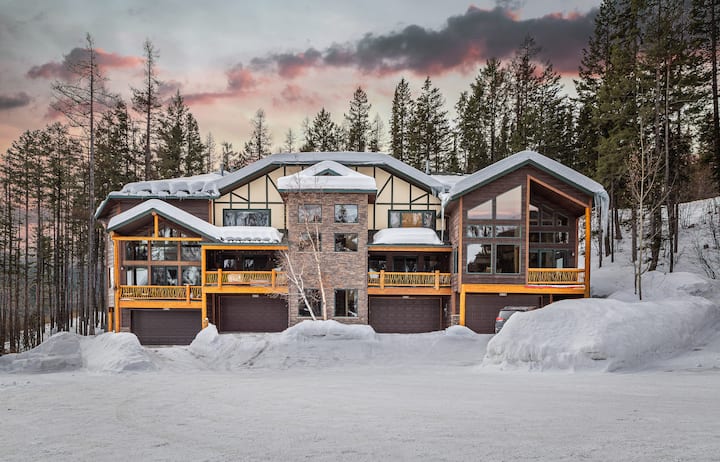 Beautiful Mountain Modern Home, 4bedroom, Spa - Whitefish, MT