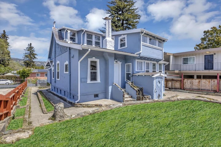 Remodeled Elegant 4br/3ba House - Oakland, CA