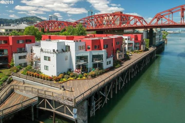 Pearl River View Condo With Spa - Portland, OR