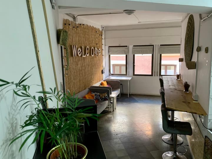 Cama En Habitación Compartida 8 Camas. - Madrid