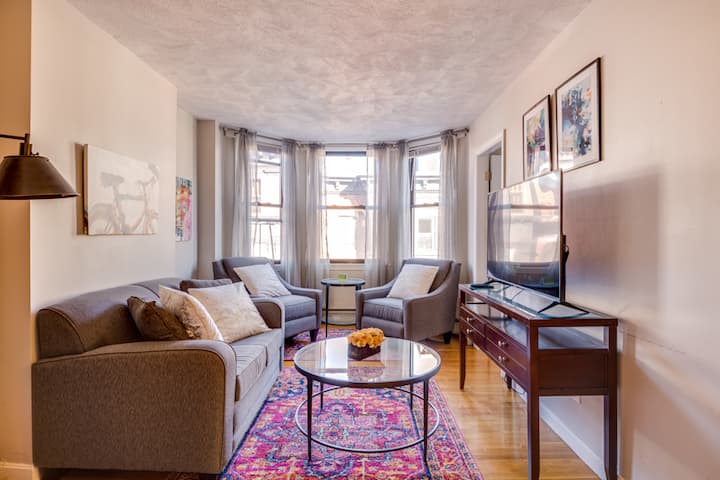 North End Apt Near Harbor - Boston, MA