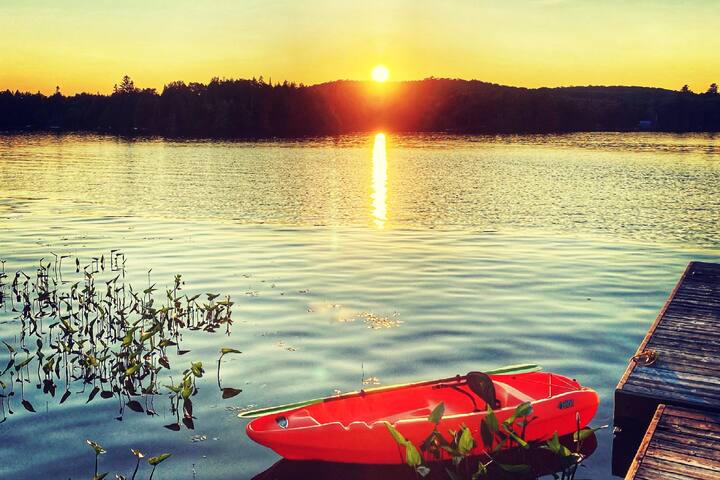 The Chickadee Waterfront Cottage On Perry Lake - Algonquin Provincial Park