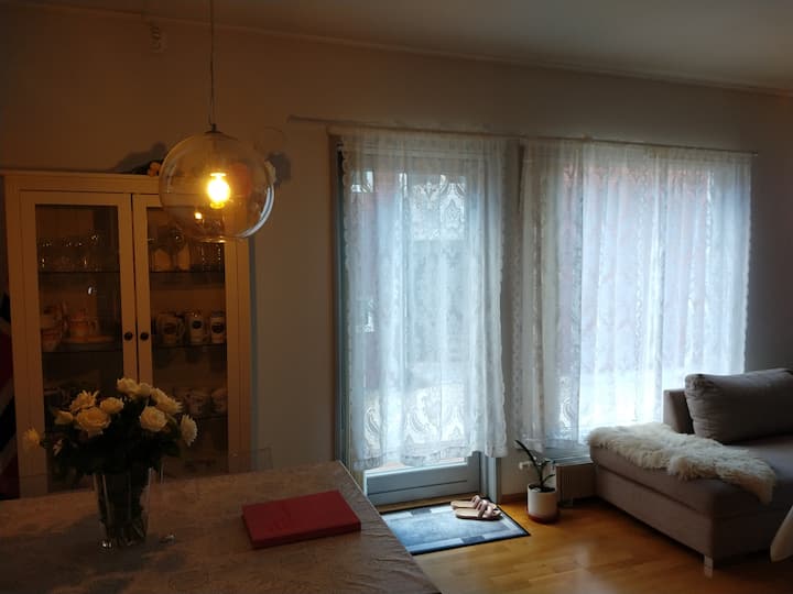 Room In Cozy Apartment * Close To The City Center - Tromsø