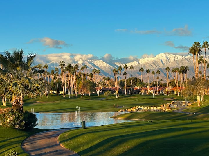 Beautiful Mountain Views! 2br Condo In Palm Valley - Palm Desert, CA