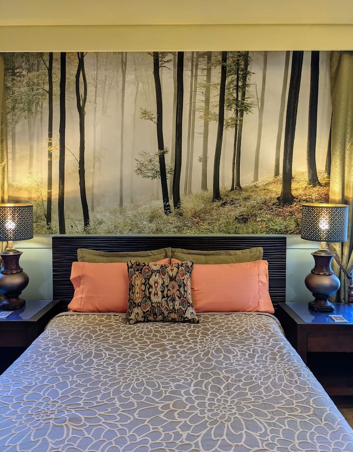 Hodgepodge Peaceful Lodge/forest Room - Montrose, CO