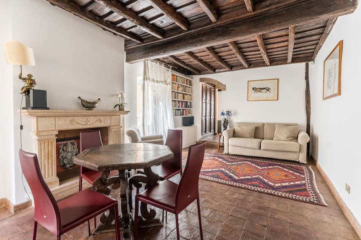 Warm Nest In Campo De Fiori, Roma - Rome