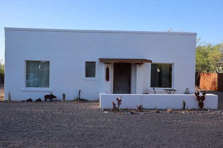 Boho Adobe W/ Mountain Views - Tucson, AZ
