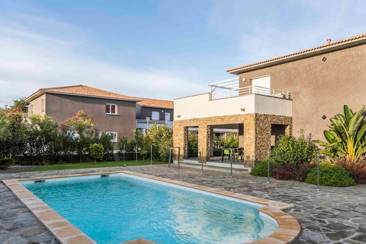 Appt Ghisonaccia Terrasse  & Piscine - 6 Pers - Ghisonaccia