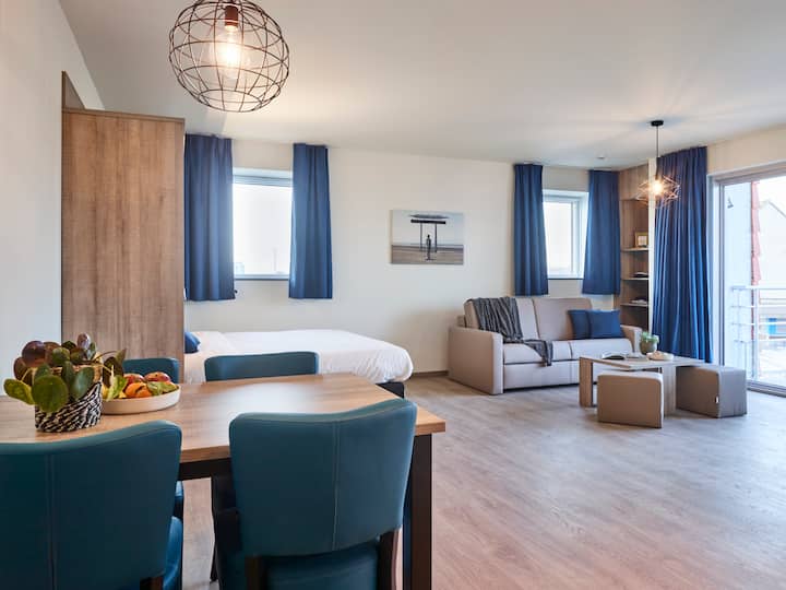 Modern Apartement Dichtbij De Zeebrugse Haven - Brügge