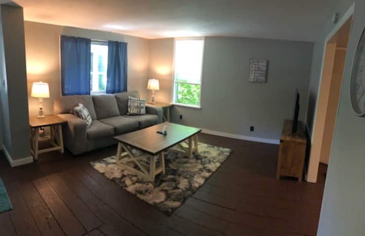 Fully Furnished 1 Br Apt W All Utilities Included - Prescott