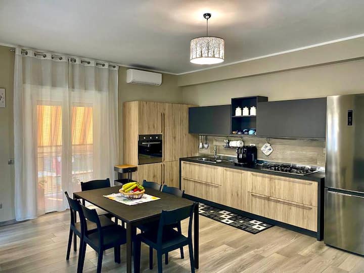 Appartamento Centralissimo E Vicinissimo Al Mare - Terracina