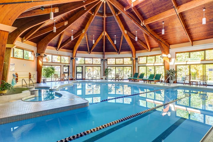 2br Retreat In The Woods | Fireplace, Spa & Pool - Killington, VT