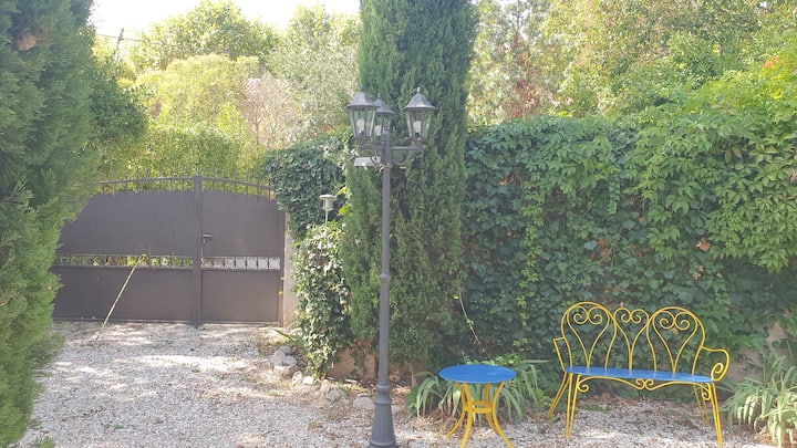 Grand Studio-terrasse, Rdc, Aix Sud - Aix-en-Provence