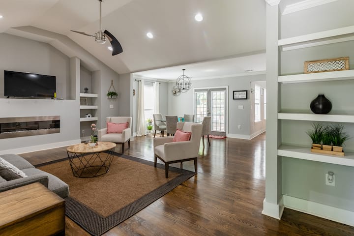 Beautiful, Spacious And Private Home. - Atlanta, GA