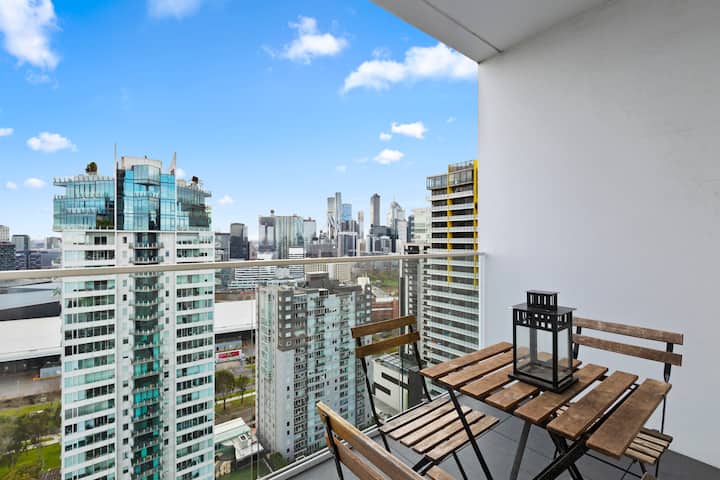 Henry - Pristine Apartment Gem *View Parking Wifi - Melbourne