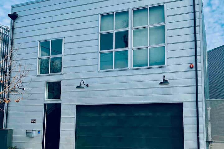 Modern Oasis Close To Bay Bridge With Gym. - Oakland, CA