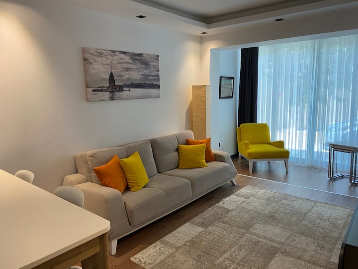 3br Seaside Home Close To Train & City Park - Maltepe
