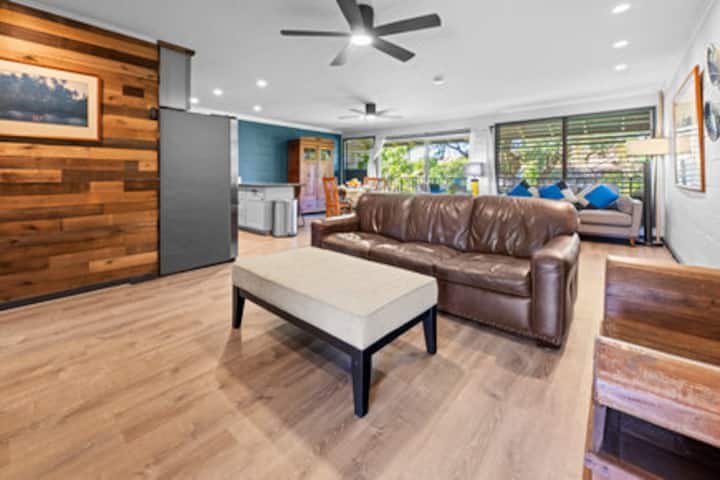 West Maui Ocean Front Condo - Maui, HI