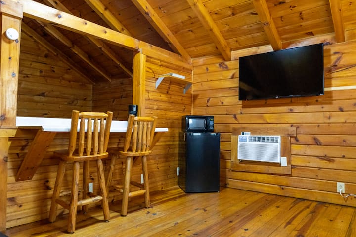 Cozy Cabin - #1 - Paint Creek State Park, Bainbridge