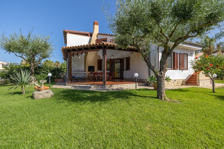 Villa Deluxe Con Giardino Privato. 2 Camere - Campofelice di Roccella