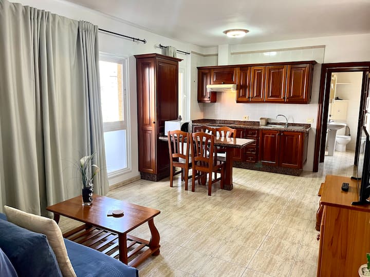 Aptos. Edalmar: 1b-apto De 1 Dormitorio Con Balcón - El Hierro