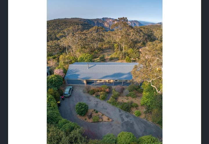 Govetts Leap Lookout Cottage With Sauna - Blue Mountains