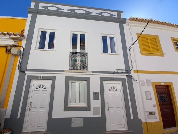 Casinha Branca A - Ground Floor Apt Lagos Old Town - Lagos