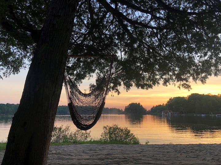 Better Together-private Beach Camp On Lake Muskoka - Gravenhurst